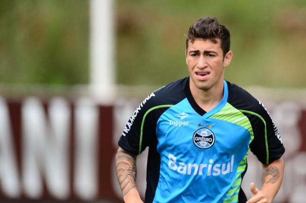 Tarado por Futebol: Grêmio empresta atacante Paulinho ao Londrina Tarado por Futebol: Grêmio empresta atacante Paulinho ao Londrina